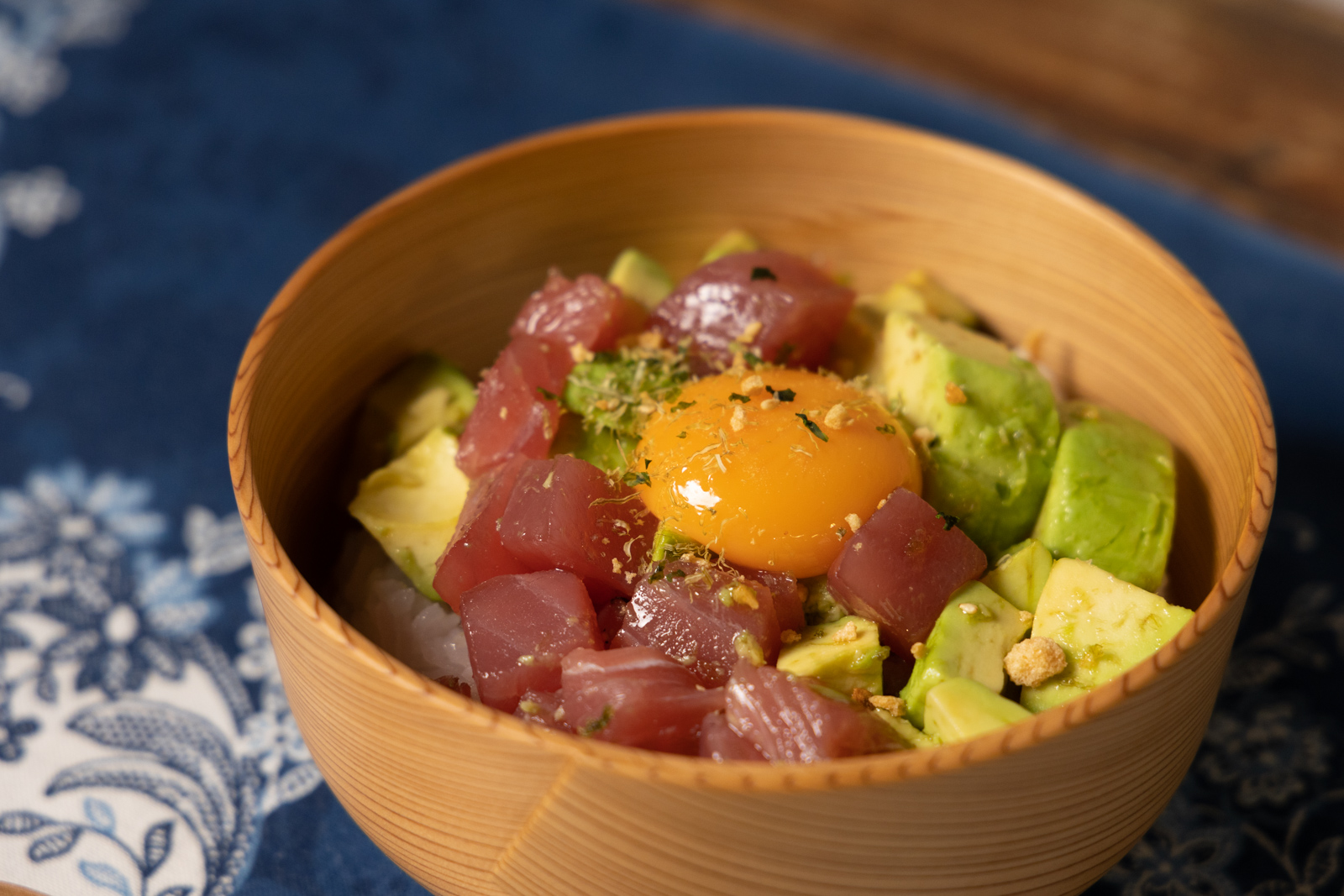 こみちの料理手帖 コンブマジックで簡単！ポキ丼 くらしのこみち | よろずを継ぐもの｜継ぐべきものをよろず集めたモール